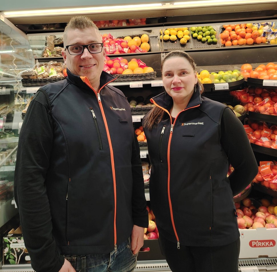 K-Supermarket Vaajakosken kauppiaiksi Henri Marjanen ja Maija Majala