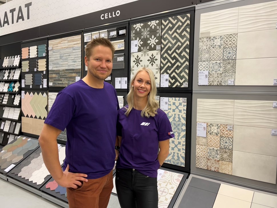 Iiro ja Suvi Takala K-Rauta Välivainion uusiksi kauppiaiksi