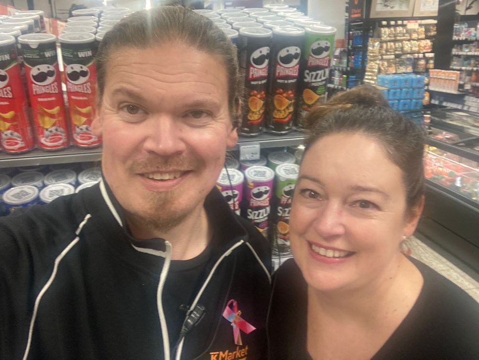 Otto ja Tea Arosilta Espoon K-Market Kalajärven kauppiaiksi